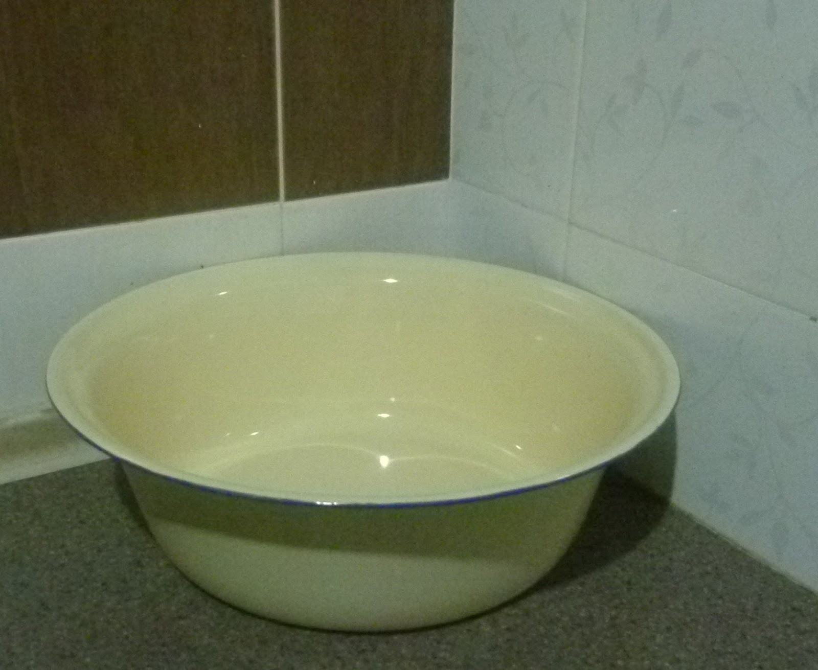 Nostalgia Belanga Tembaga: Ceritera Pinggan Mangkuk dan Periuk Ayan