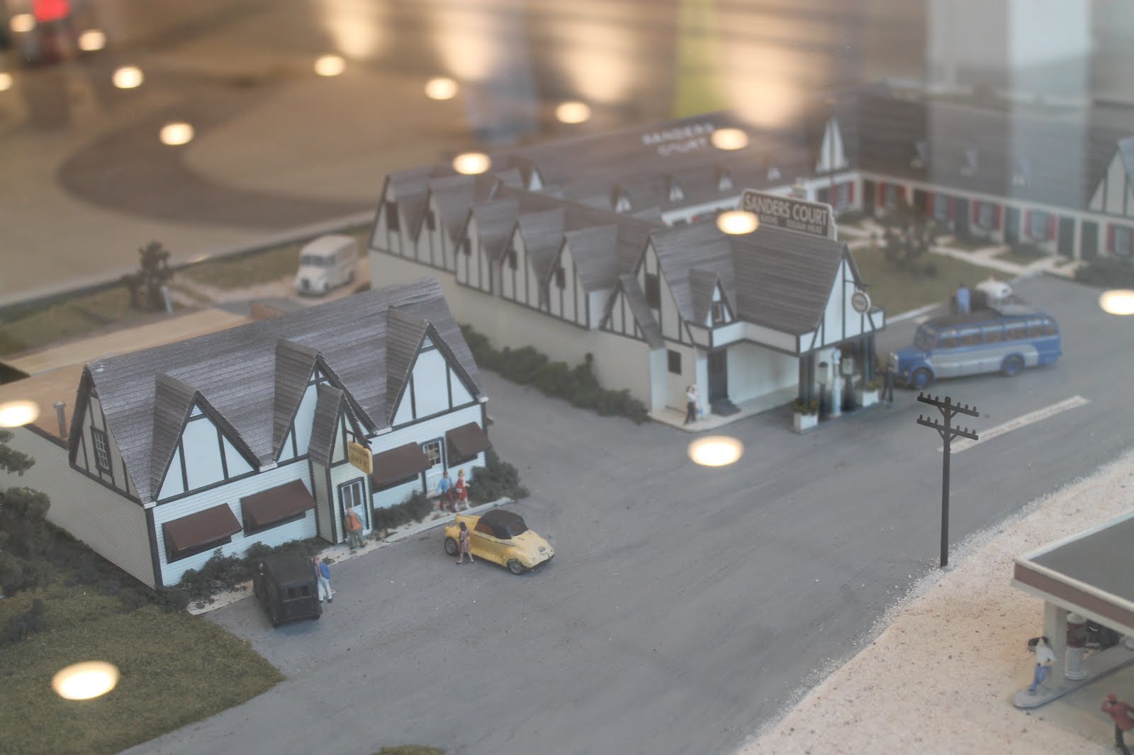 *~my house is cuter than yours~*: Sander's Cafe