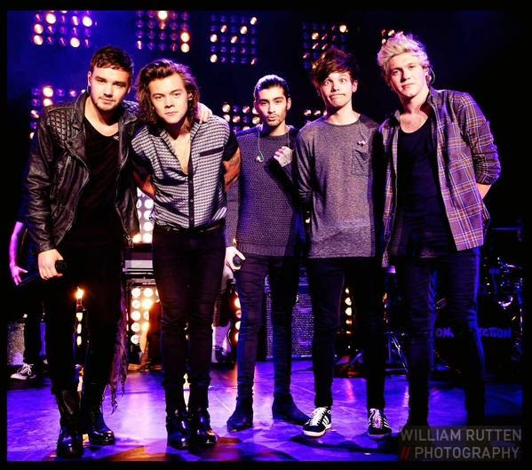 Viciadas por One Direction: One Direction se Apresenta em Programa Alemão