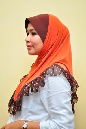 Qaseh: Tudung Awning Renda Chiffon Polka Dot