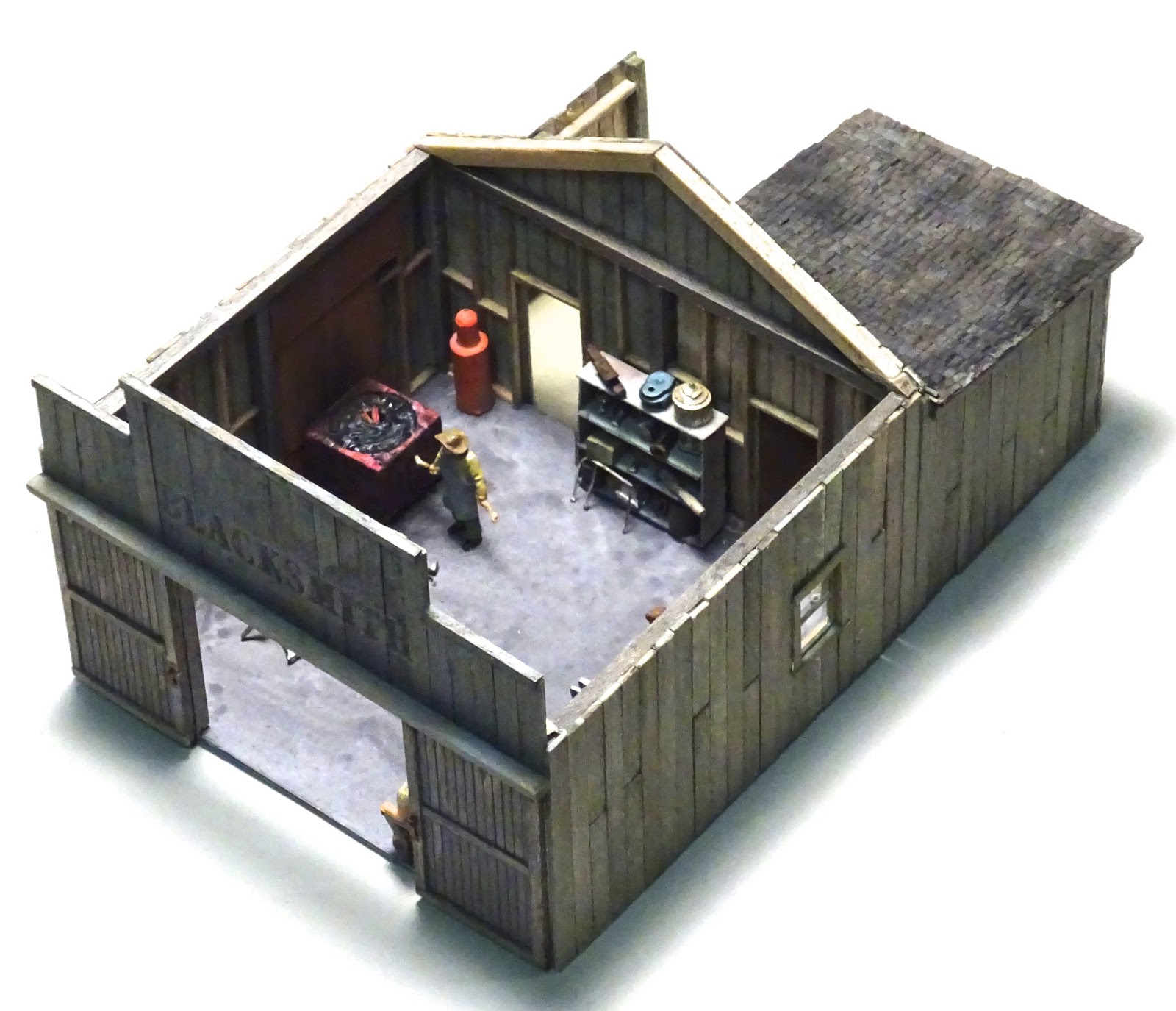 Model Railroad Minutiae: Blacksmith shop interior