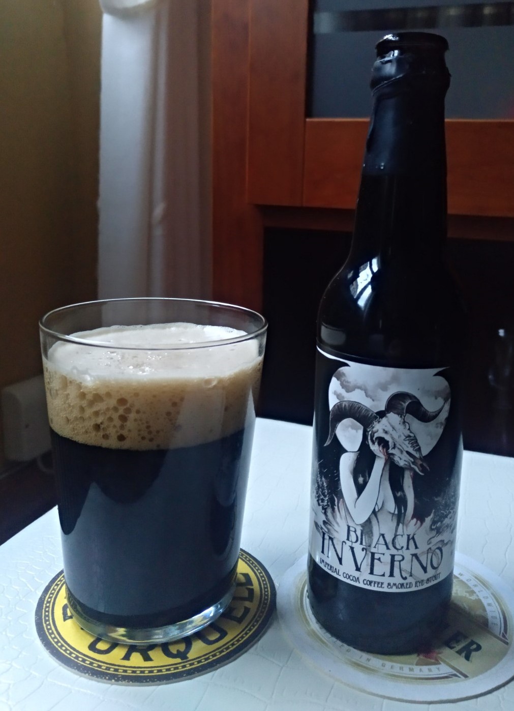CERVEZA TEMPLARIA: Cerveza En Peccatum / Malte Black Inverno . España