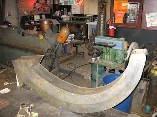 HEAVY METAL WORKS: Vintage Style Metal Sign - "Miss Direction"