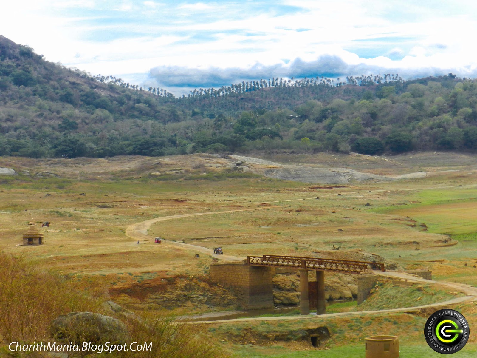 CharithMania: The submerged old Teldeniya town ( ගිලුනු පැරණි තෙල්දෙණිය ...