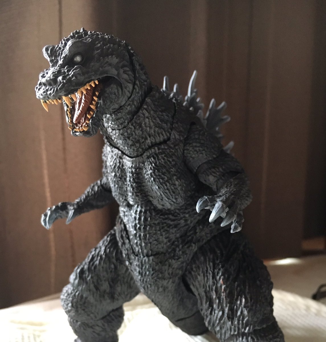 Steven's Toy Blog: S.H. MonsterArts Godzilla 2001 GMK Pictures