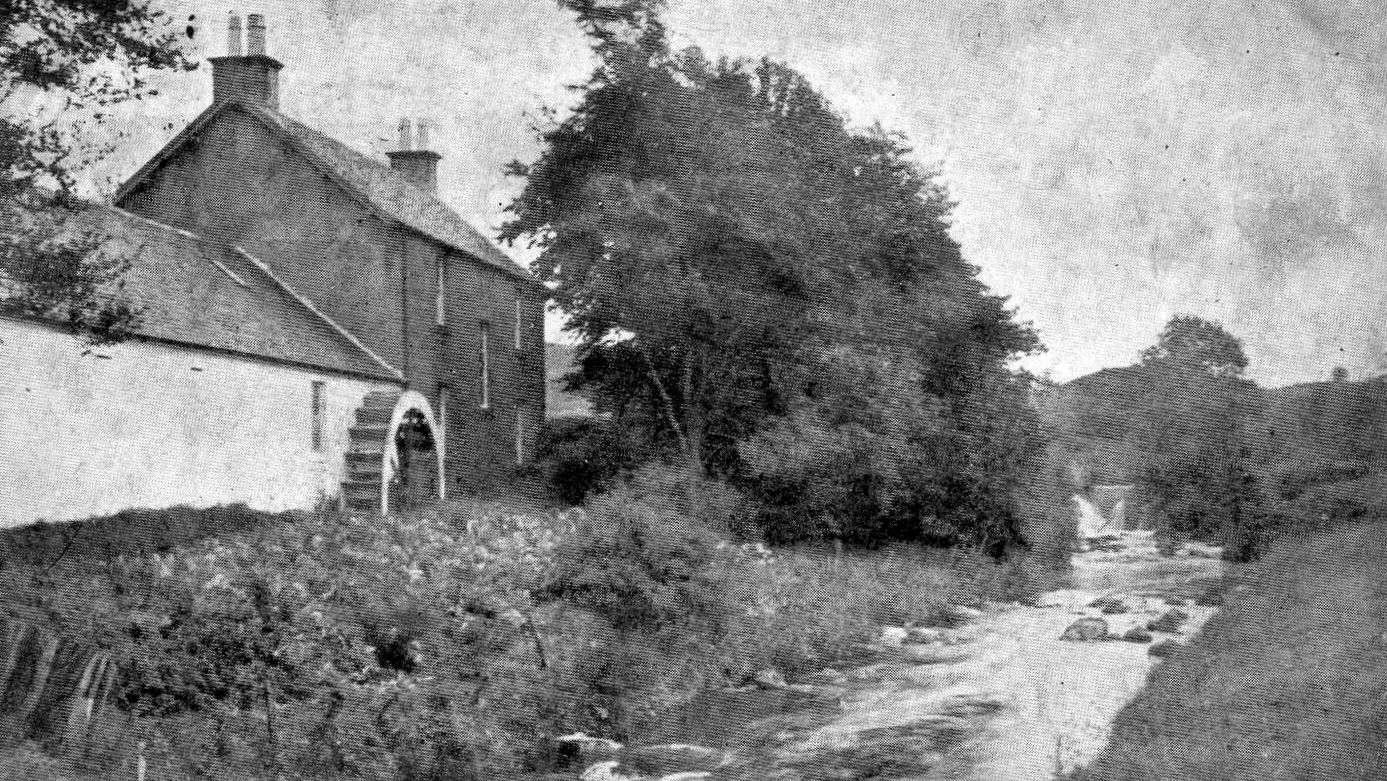 Tour Scotland: Old Photograph Mains Fall Mill Eaglesham Scotland