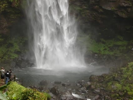 SEJARAH DAN INFORMASI WILAYAH KARESIDENAN BANYUMAS: wisata alam curuk ...