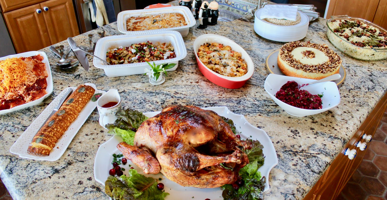 Our Thanksgiving Favorites: Herbed Saffron Turkey with Apple Cranberry ...