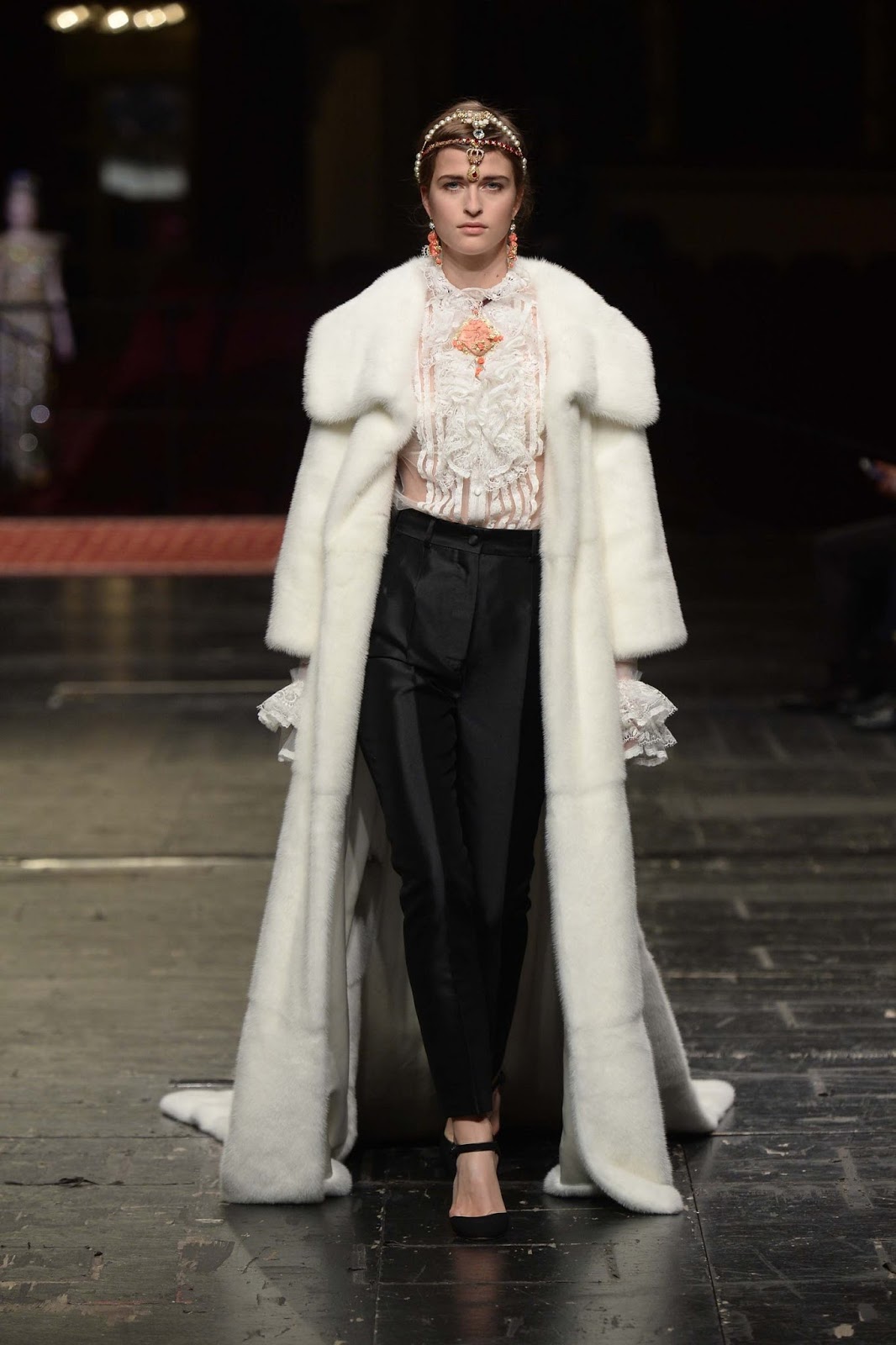 loveisspeed.......: Dolce & Gabbana’s Alta Moda Collection Gets a ...