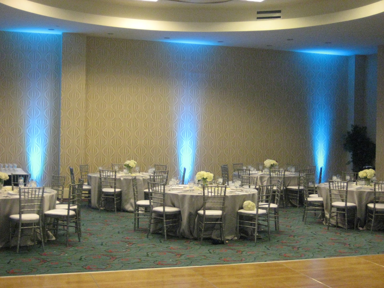 DJ - Disc Jockey - Photo Booth - Photography - Decor LED Wall Up ...