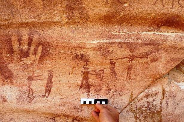 Rock Art Blog: LIZARD HAND PRINTS IN EGYPTIAN WESTERN DESERT ROCK ART: