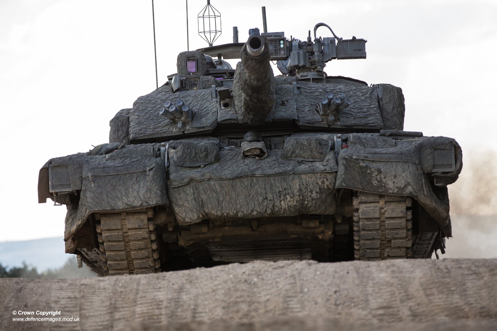 SNAFU!: Challenger 2 Theatre Entry Standard (CR2 TES)