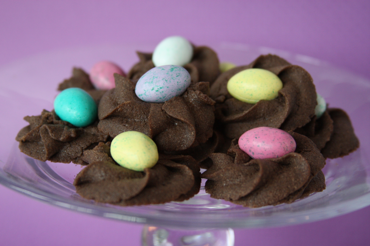 hotcakes: Baking Monday - Easter Chocolate Spritz Cookies