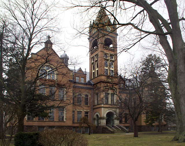 Rockin' On: London Daily Photo: London Normal School sits vacant