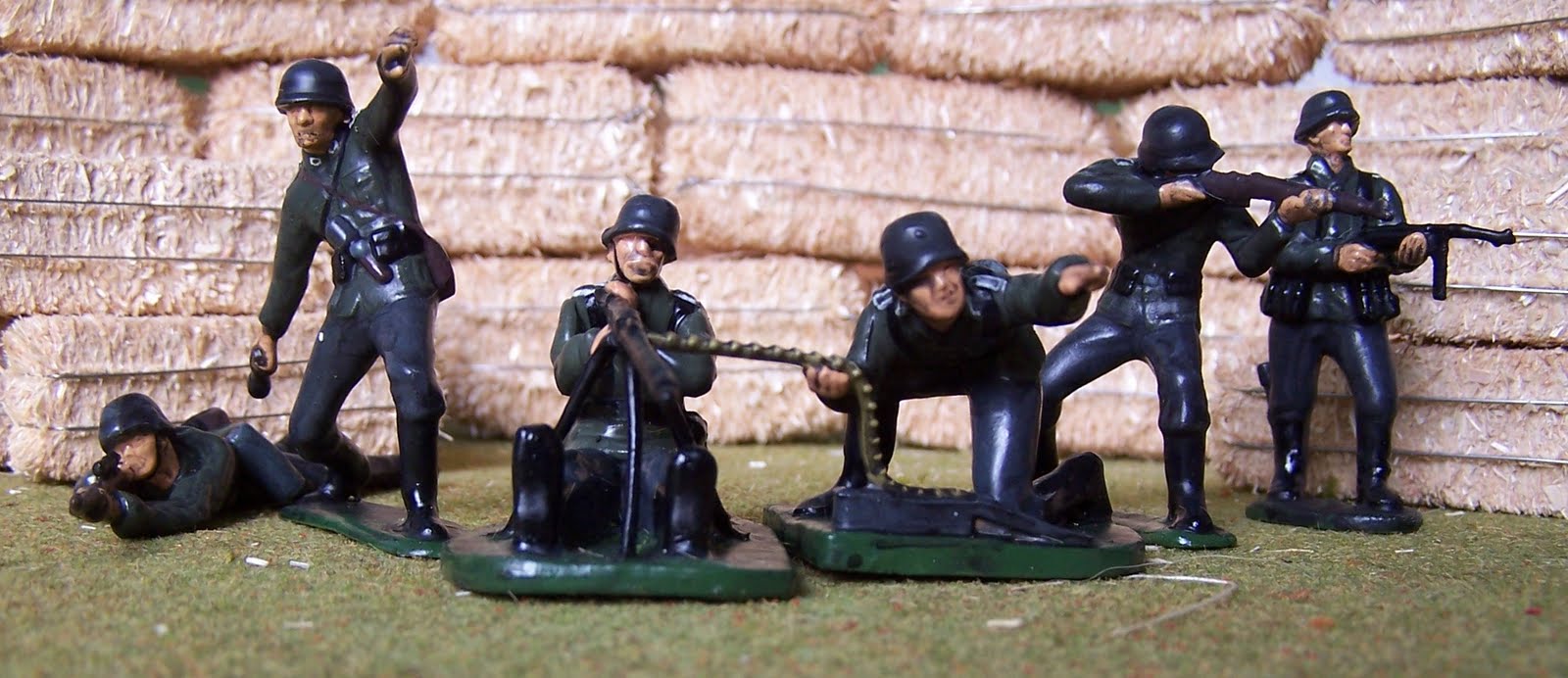 WWII Plastic Toy Soldiers: German Infantry - Part I