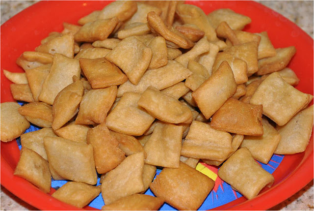 Easy south indian recipe: Nimki -Bengali Snack