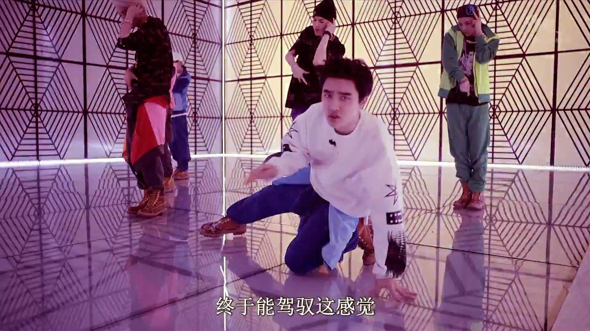 EXO-M - Overdose MV και who-is-who | I say myeolchi // k-pop in greek