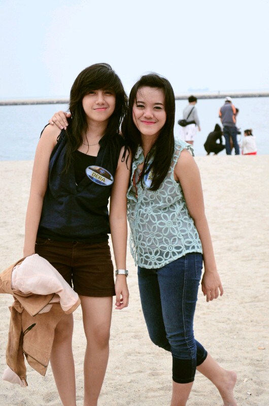 Koleksi foto Idolaku (Non Dhera) with friends and Say'A