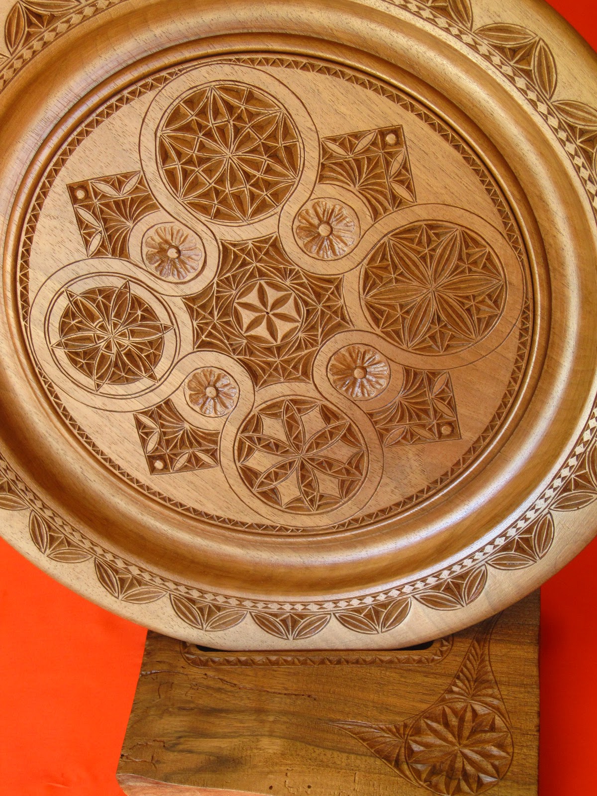 Intaglio a punta di coltello - Wood carving: Croce nella croce nel ...