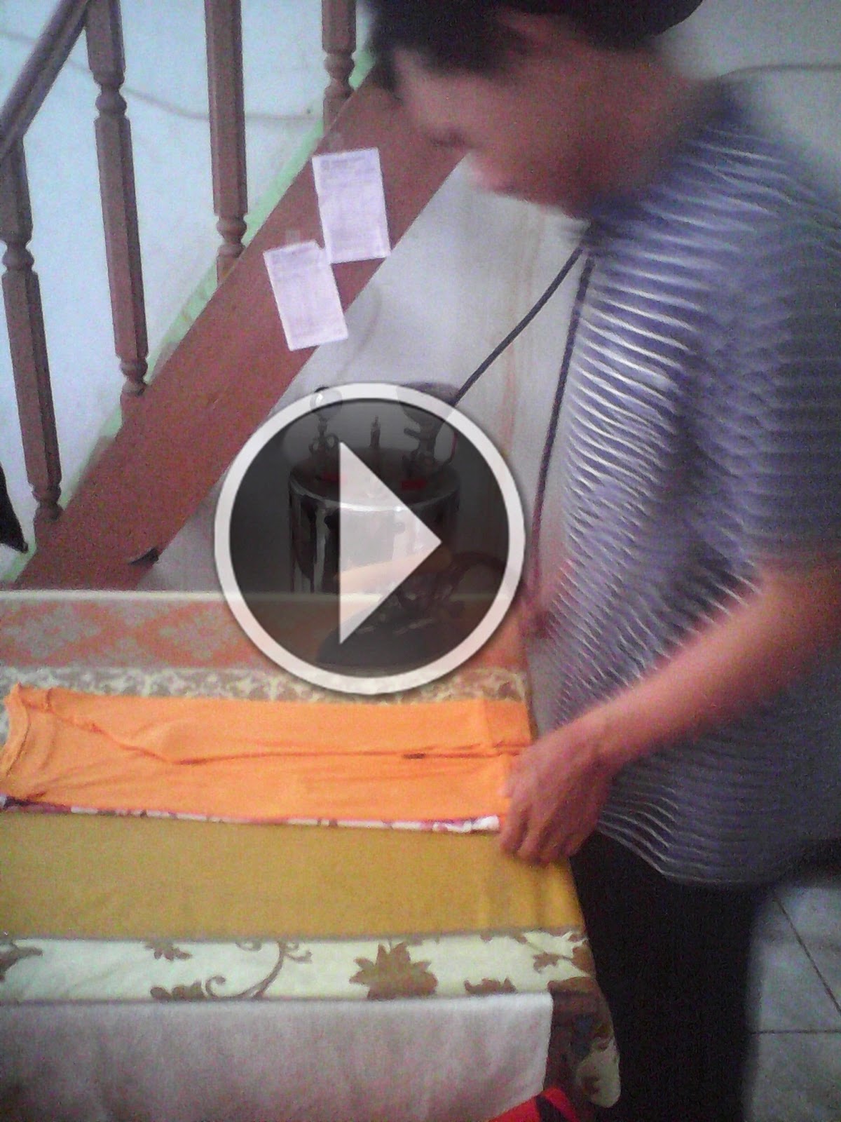 Cara Menyetrika Baju - Perumperindo.co.id