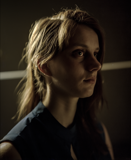 THE SKELETON HERALD: BLANK TOOTHLESS SERIOUS LADIES!!