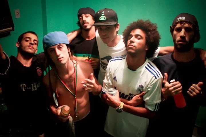 Muestrario Musical (Al aire libre): Cone Crew diretoria (Brasil)