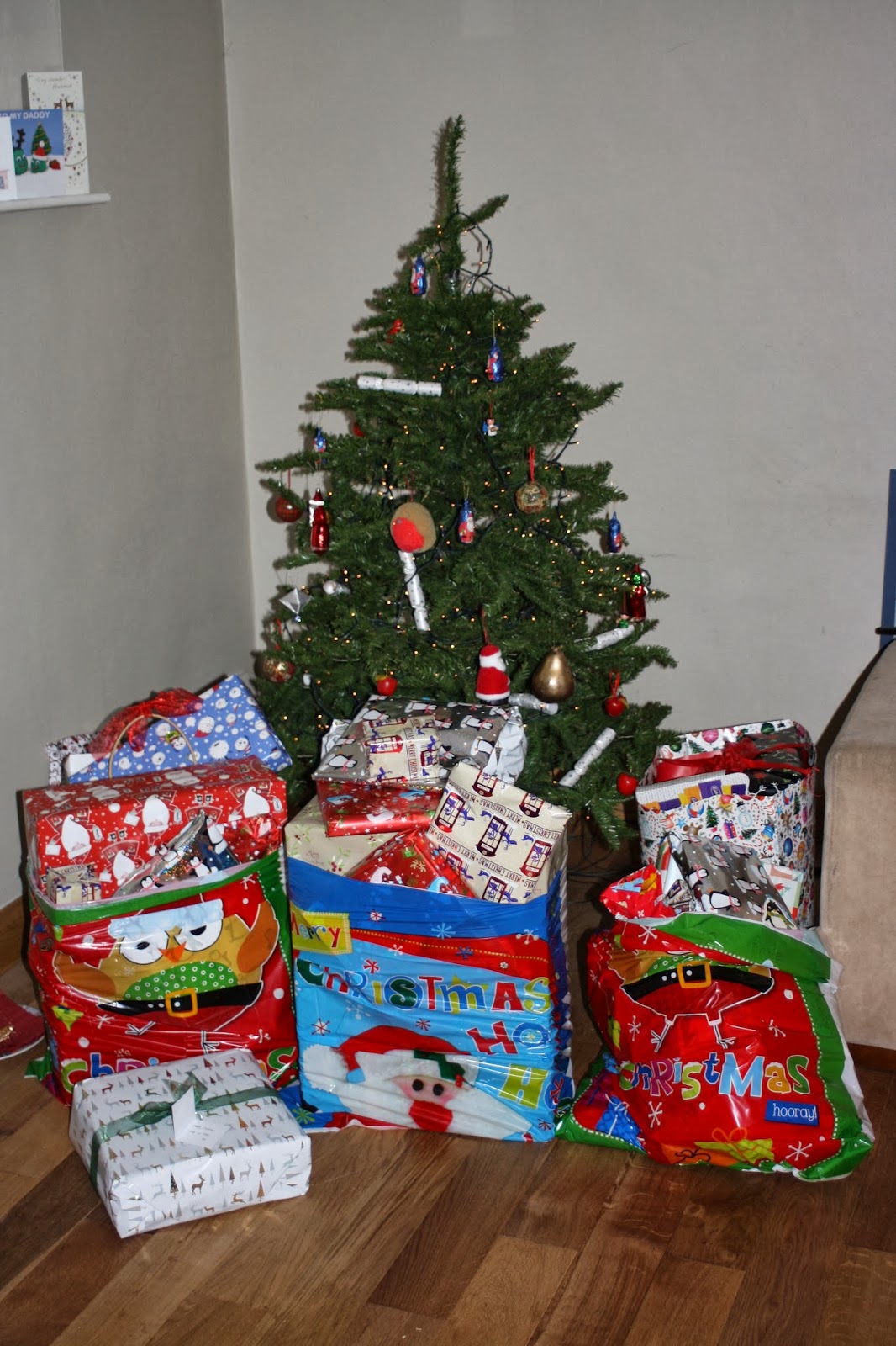 Elf Mission - Mum of Three World