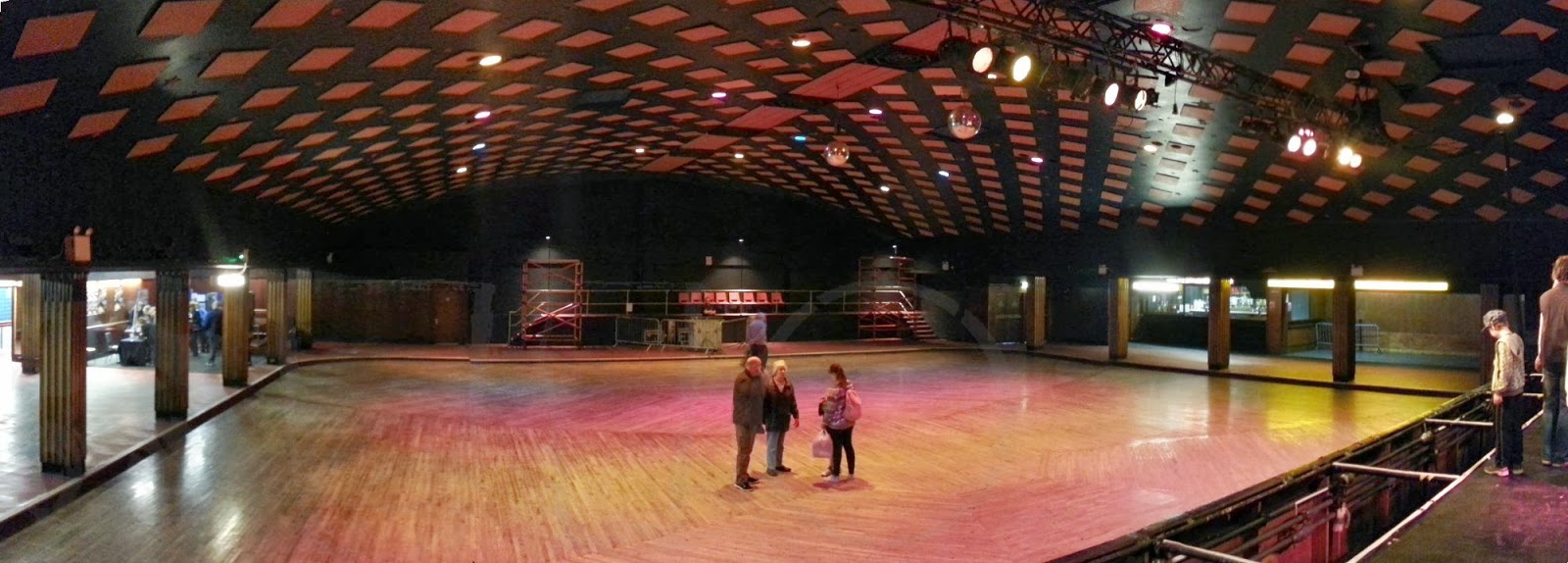 A Hauf Stop : Barrowlands