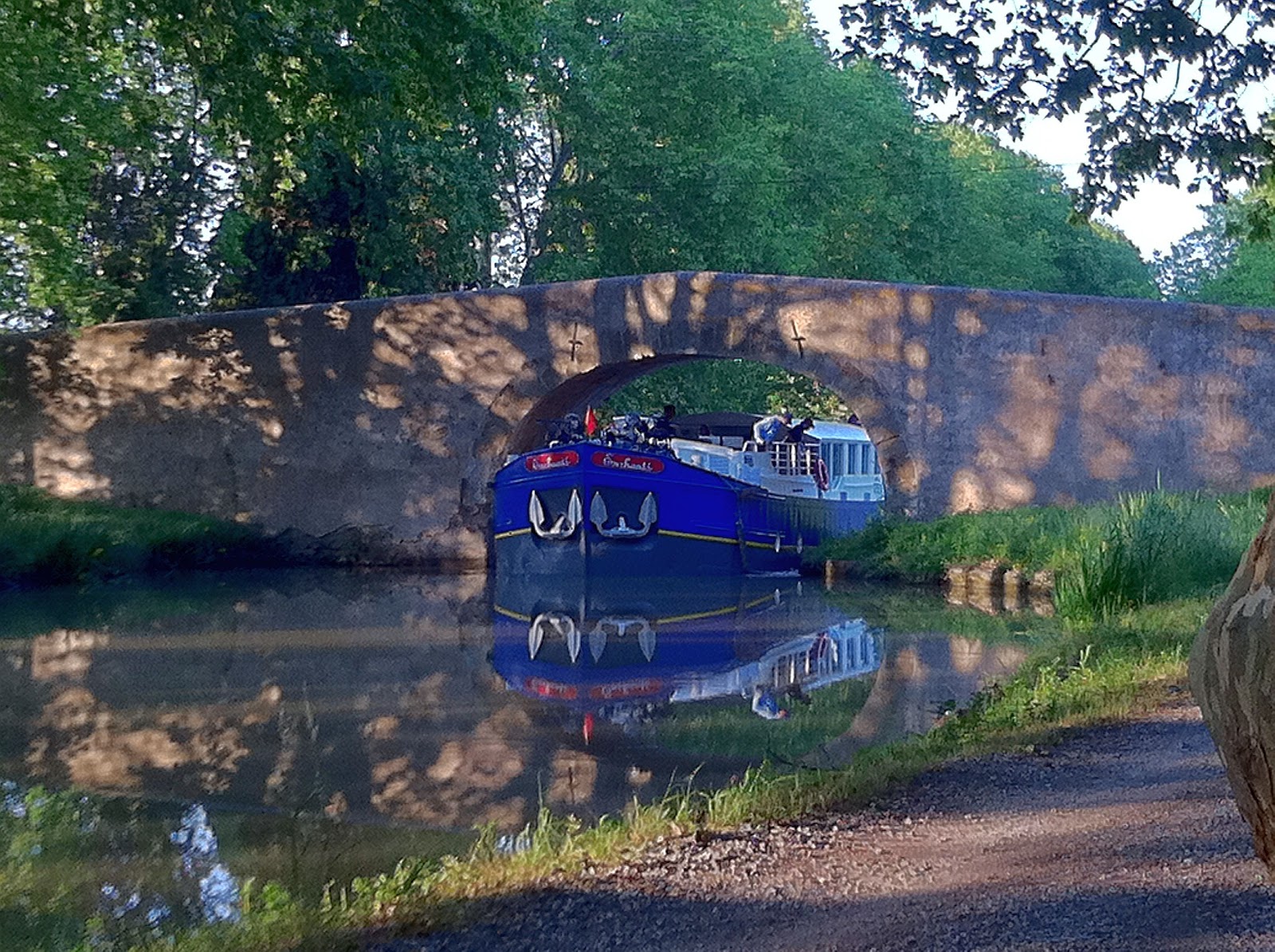 All About Hotel Barge Charters Springtime Barging Vacation Cruises On