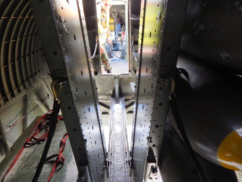 Lagniappe's Lair: More B-17 (Inside pics)