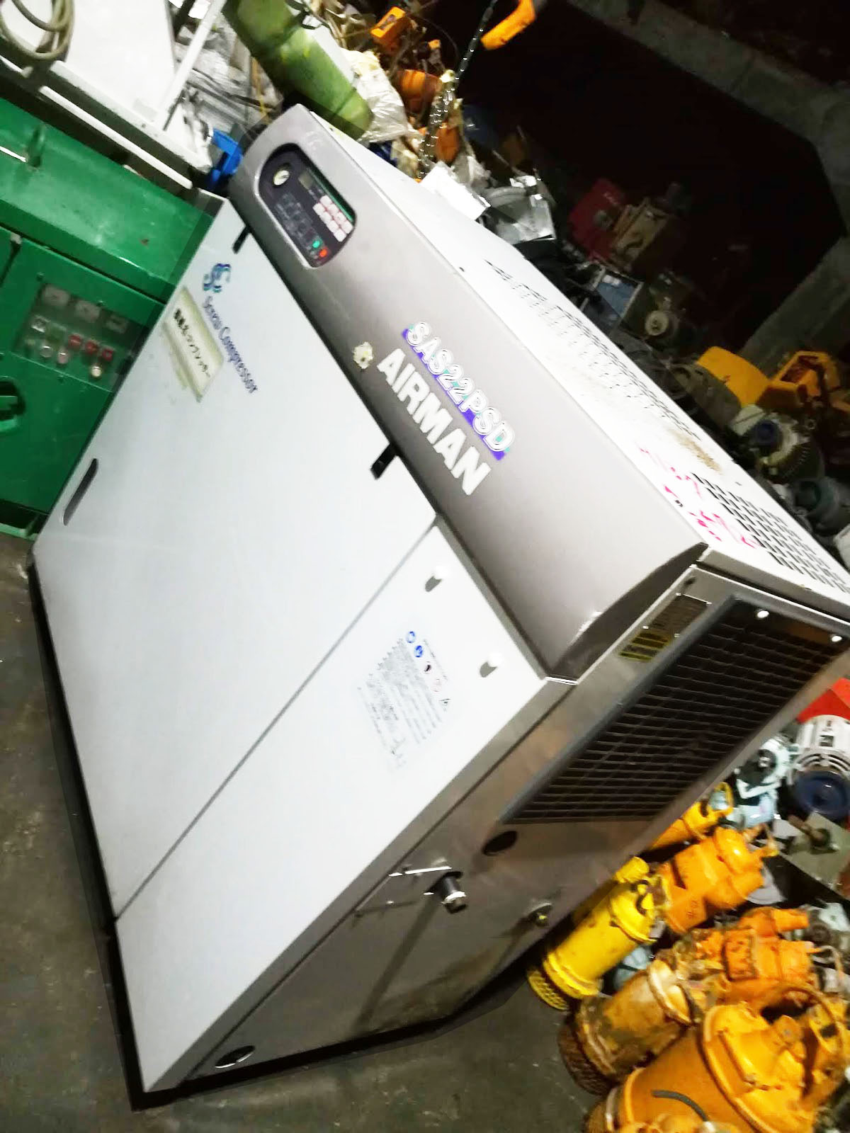 Products: J22 Airman screw compressor SAS22PSD