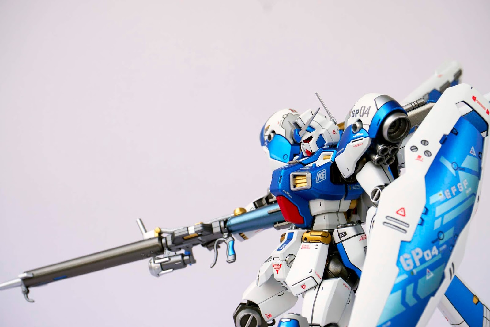 Custom Paint: RE 1/100 Rx78-GP04 "Gerbera" Gundam