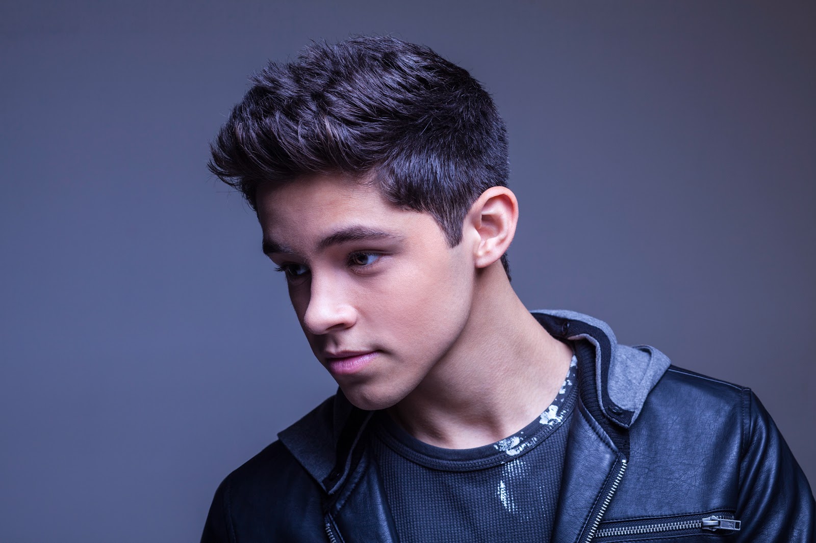 "Miente" el nuevo sencillo de Alex Hoyer | La Cartelera Mx