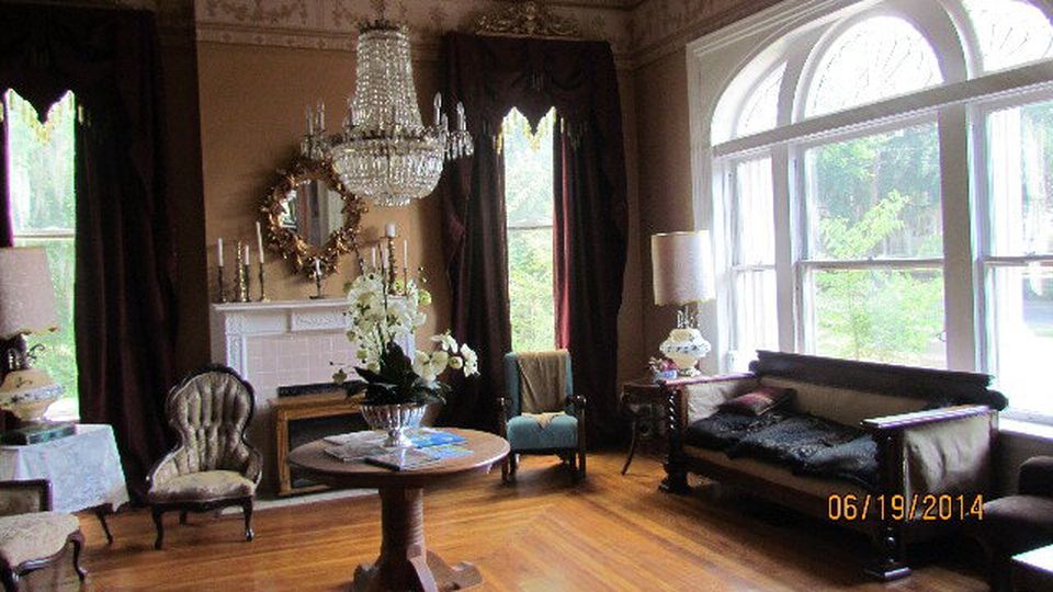 Sweet House Dreams: Brownstone Manor, 1870 Neoclassical Mansion in ...