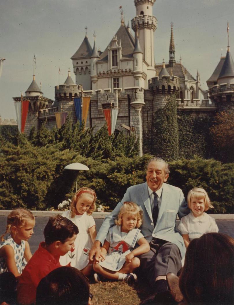 Disney Avenue: 20 Iconic Images Taken By A Former Disneyland Photographer