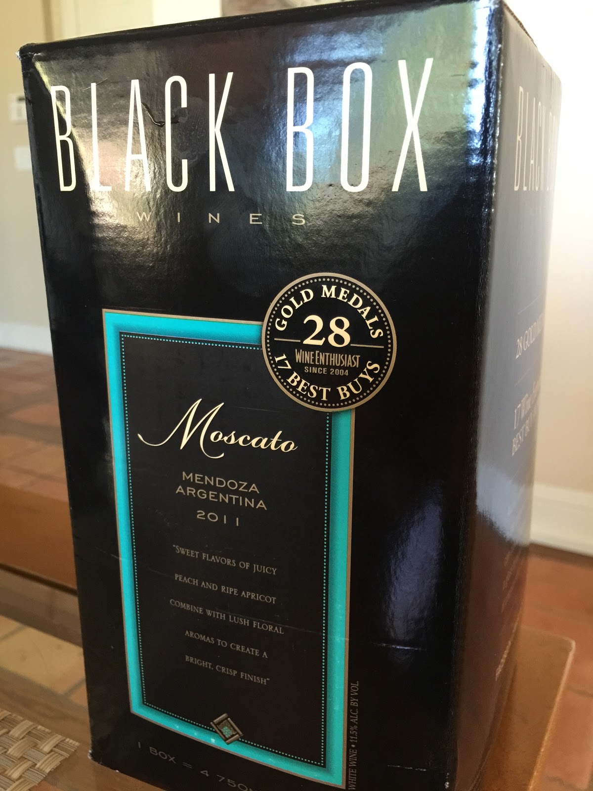 Spirit of Wine: Review: *** $ Black Box Moscato, Mendoza, Argentina ...