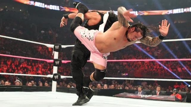 WWE In live!!!!: 6-MAN TRIPLE THREAT TAG TEAM MATCH