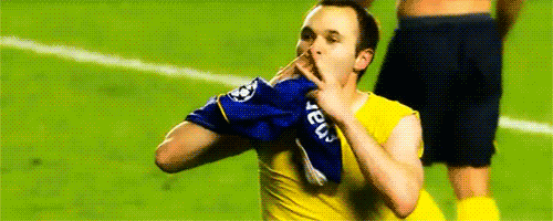 AKI GIFS: Gifs animados Andrés Iniesta