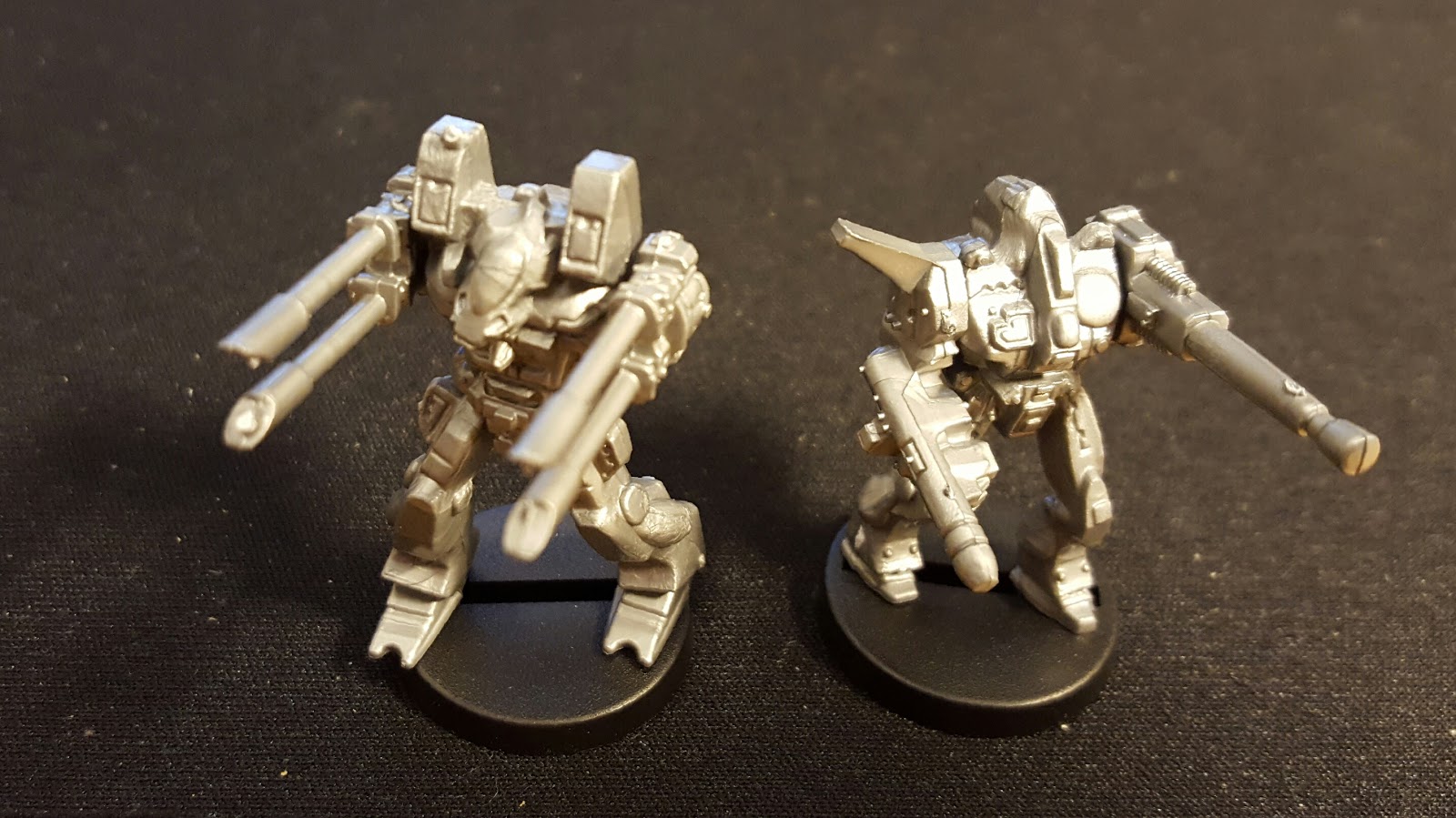 The Figure Fanatic: EM4 cheap-ass mechs and spaceships