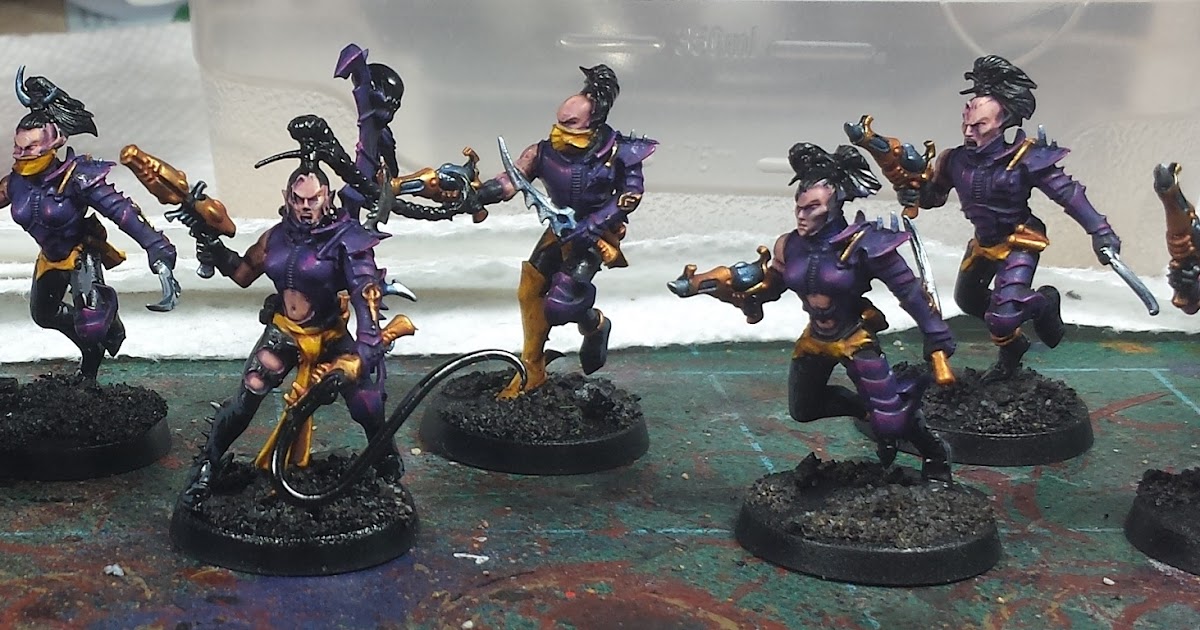 Mordian 7th Regiment: 40k Dark Eldar - Wych Cult painting continues ...