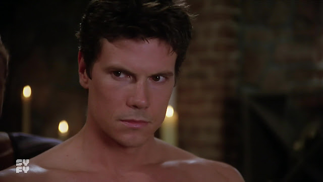 ausCAPS: Cameron Bancroft shirtless in Charmed (1998) 2-17 "How to Make ...