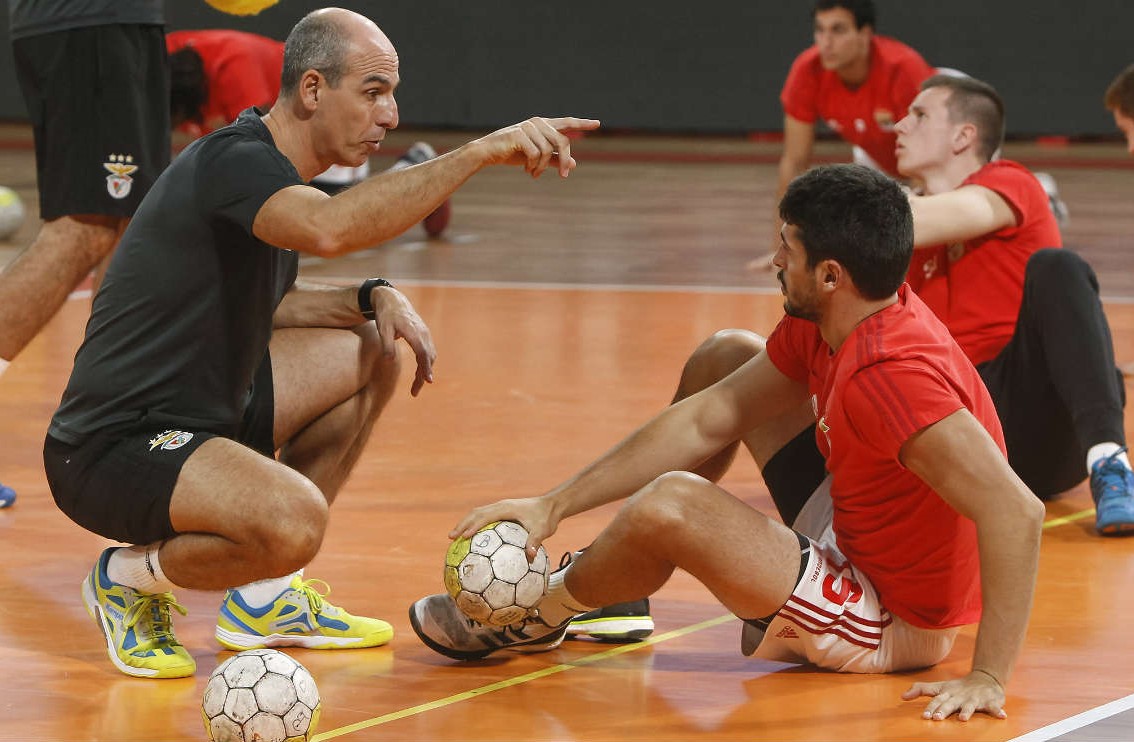 Desportiva MENTE : Comunicação do Treinador/Líder