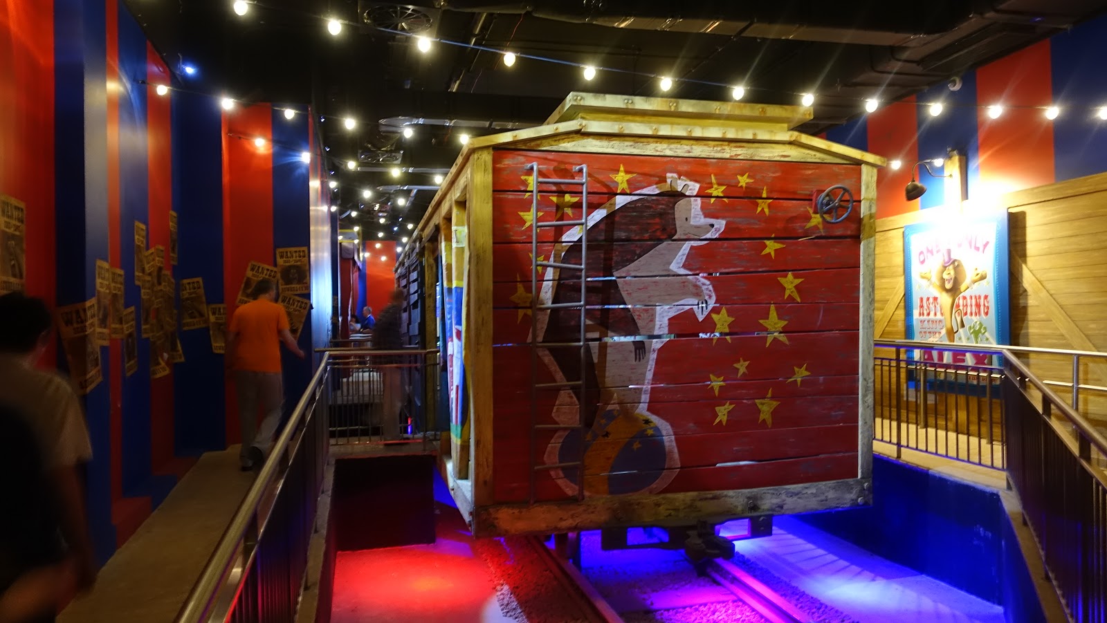 Malcolm's Page: Park: Motiongate