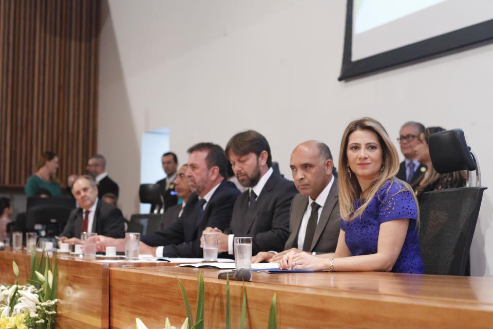 Sandra Faraj toma posse como Primeira Secretária da nova mesa diretora ...