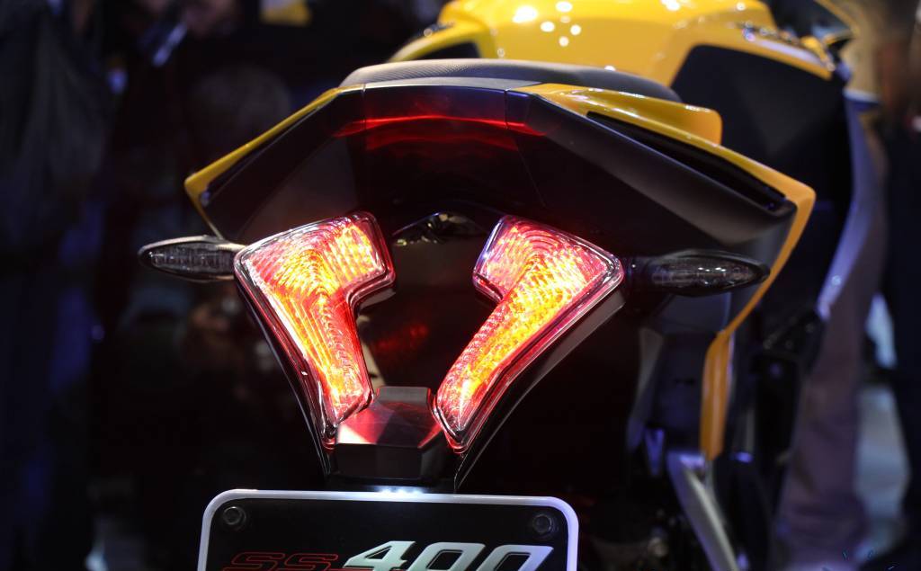 Bajaj Pulsar SS400 ~ FirstWagon