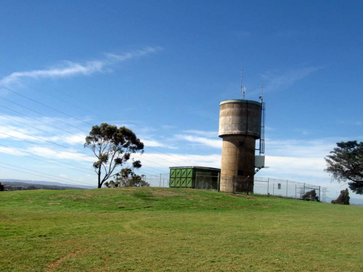 TRACKS, TRAILS AND COASTS NEAR MELBOURNE : Bundoora Park. and Mt Cooper