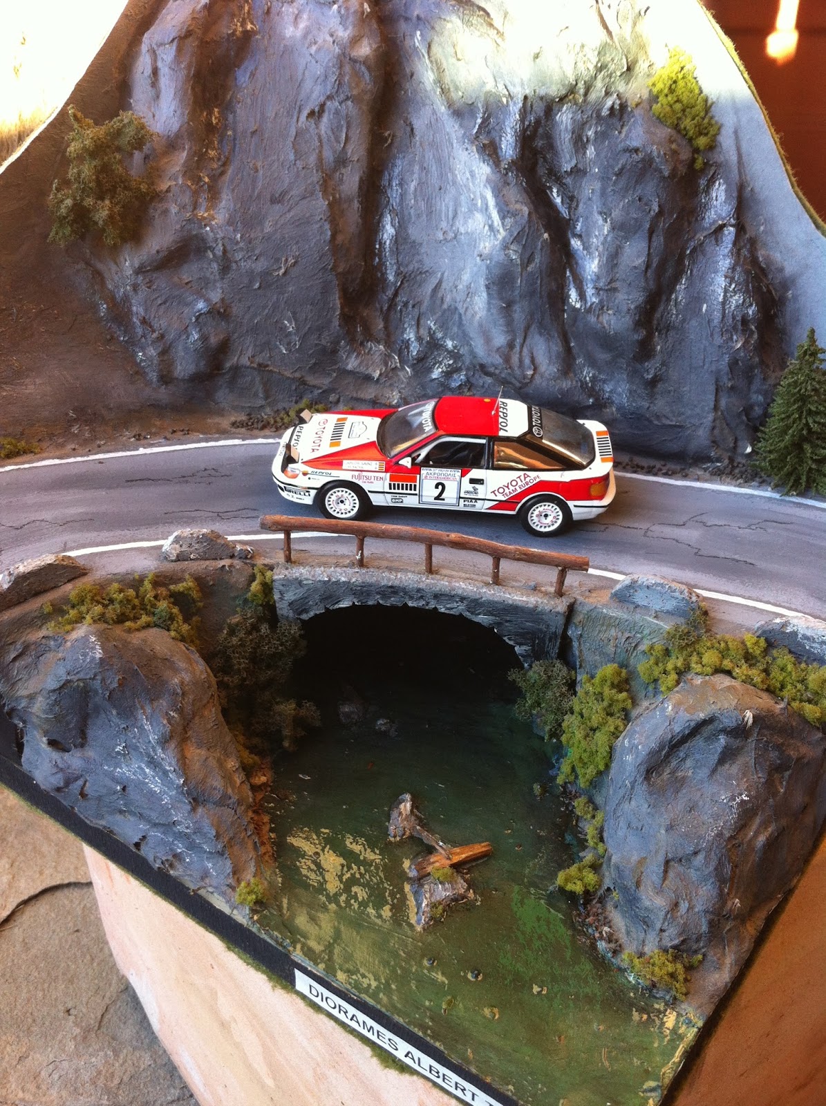 STATICCARS: DIORAMA 1/43 "EL PRIMER DIORAMA"