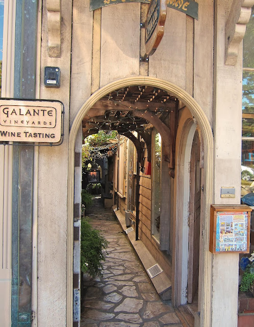 Carmel Wine Walk-by-the-Sea Tasting Room Tour - Part 1 (2016)