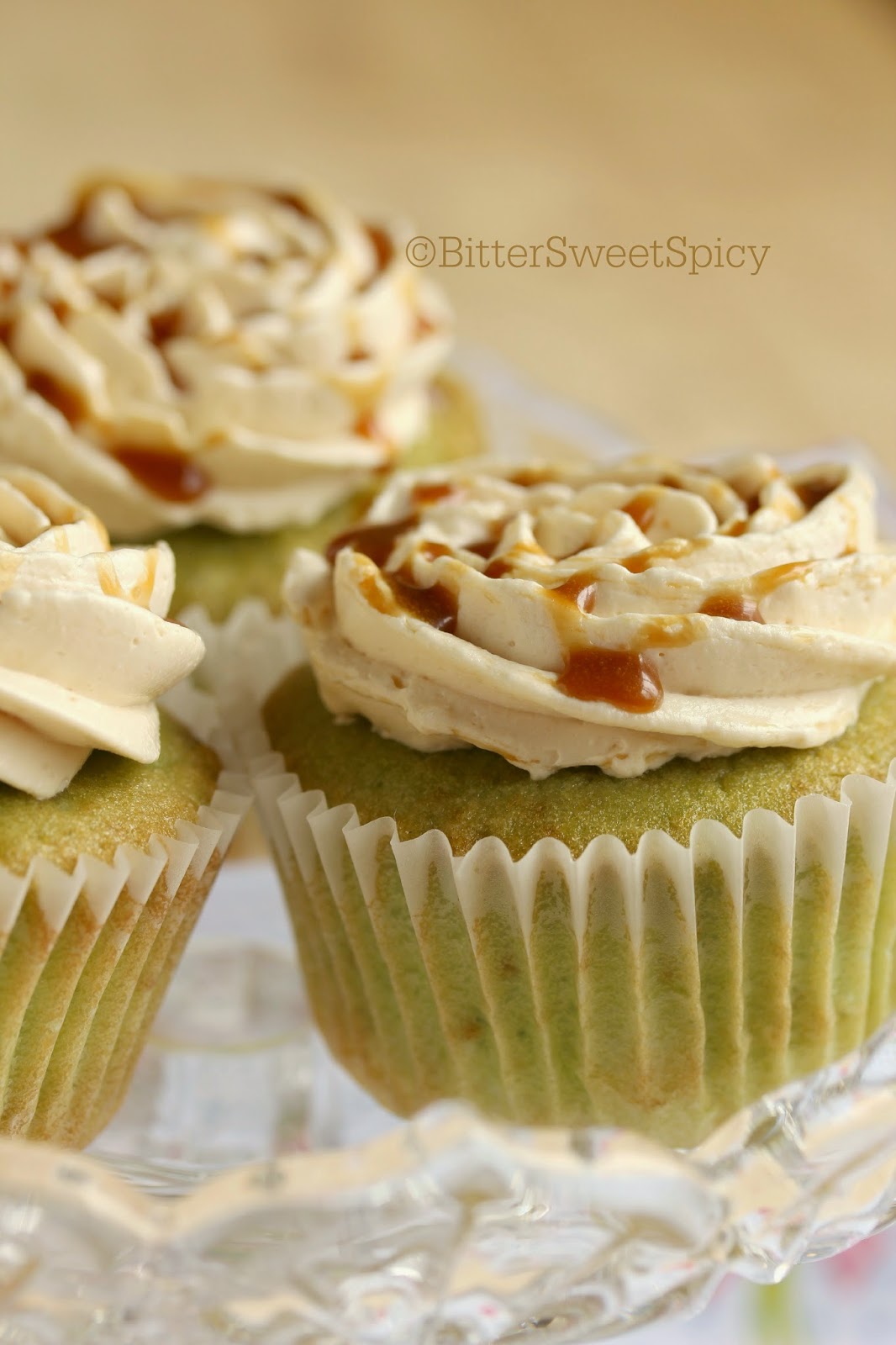 BitterSweetSpicy: Pandan Cupcakes with Gula Melaka Frosting