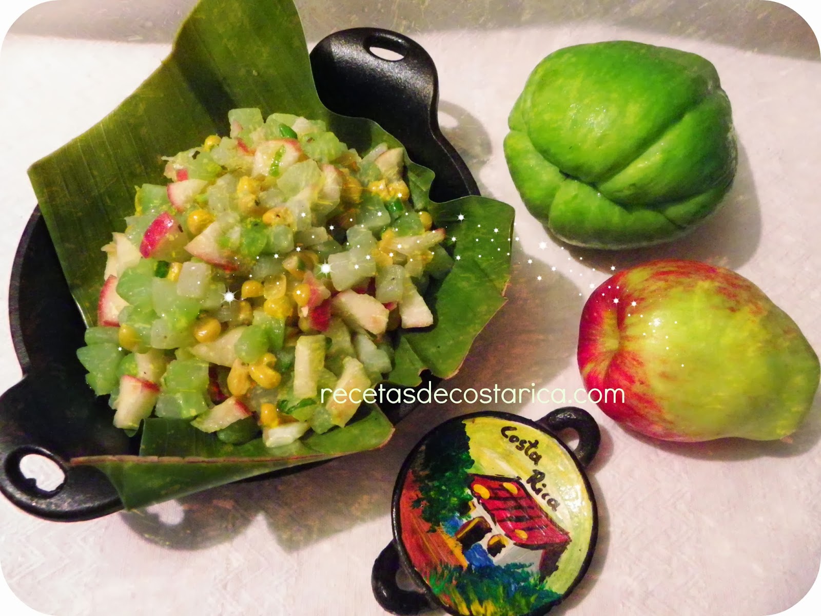 Cocina Costarricense: ensalada picadillo chayote y manzana